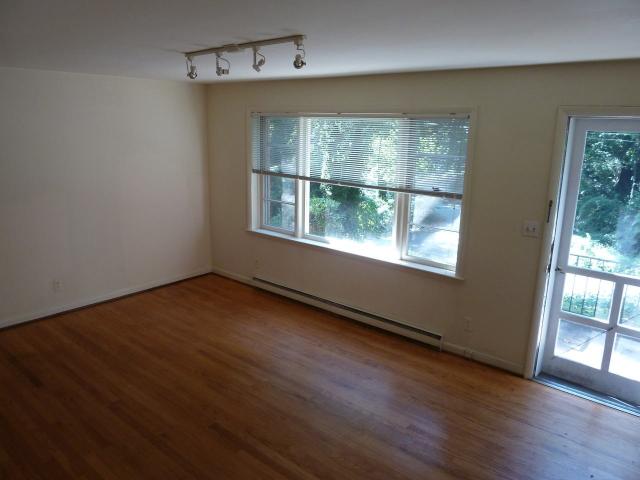 2 Bedroom Apartment for Rent at 209 Valley Road #209B, Charlottesville, VA 22903 Jefferson Park Avenue