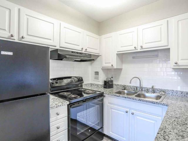 2 Bedroom Apartment for Rent at 20 Lakeview Gdns #815, Natick, MA 01760