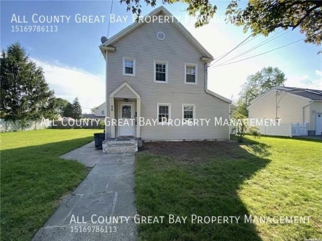 2 Bedroom Apartment for Rent at 20 W Oak St #1, South Farmingdale, NY 11735 South Farmingdale