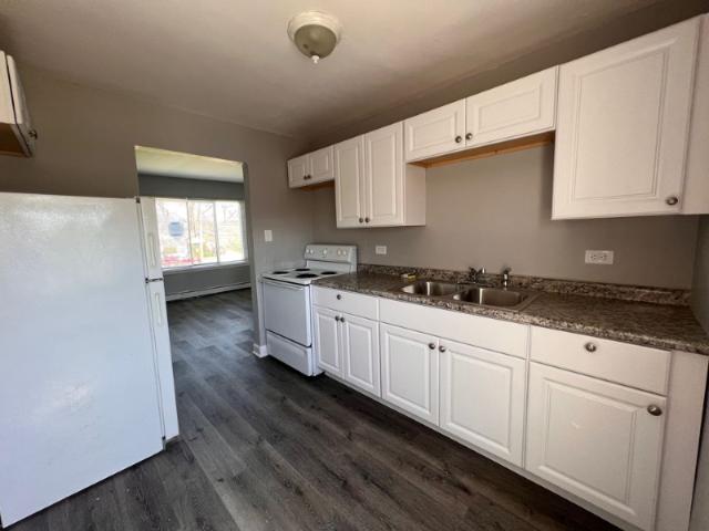 2 Bedroom Apartment for Rent at 2109 W 119th St #2113 6, Blue Island, IL 60406