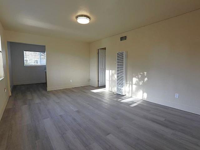 2 Bedroom Apartment for Rent at 2137 Emerson St, Berkeley, CA 94705