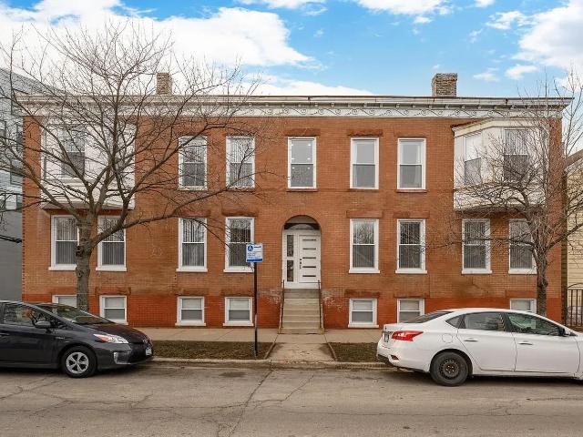 2 Bedroom Apartment for Rent at 2164 N Talman Ave #2, Chicago, IL 60647 Logan Square