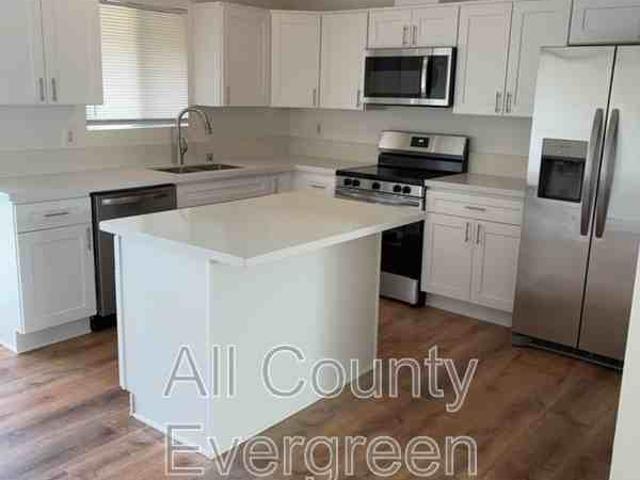 2 Bedroom Apartment for Rent at 216 Chicago Blvd S #C, Pacific, WA 98047