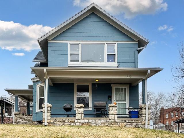 2 Bedroom Apartment for Rent at 220 Brooklyn Ave, Kansas City, MO 64124 Pendleton Heights
