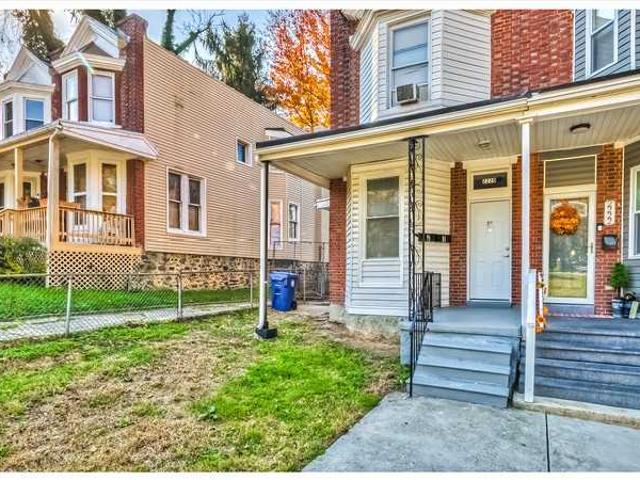2 Bedroom Apartment for Rent at 2220 Lyndhurst Ave #1, Baltimore, MD 21216 Mount Holly