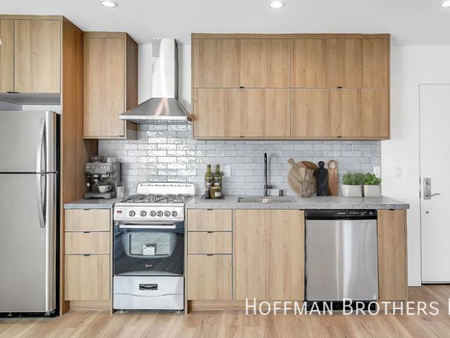 2 Bedroom Apartment for Rent at 233 Rosemont Ave #6, Los Angeles, CA 90026 Greater Echo Park Elysian