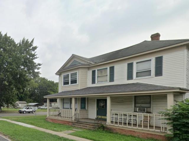 2 Bedroom Apartment for Rent at 2314 Chestnut Avenue, Newport News, VA 23607 Magruder