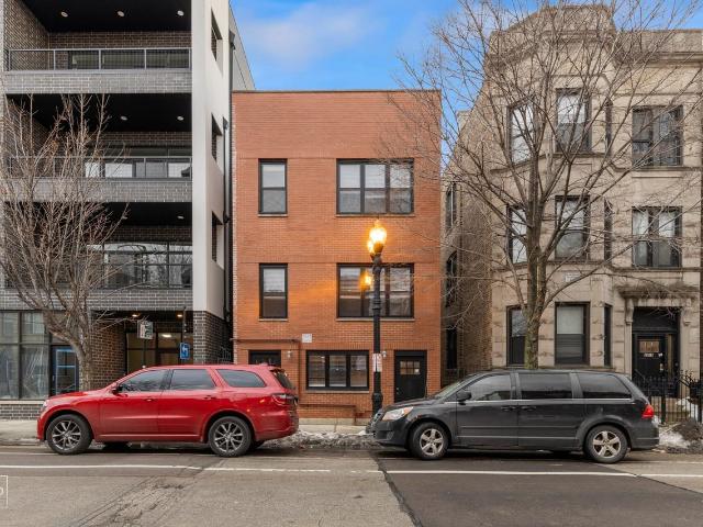 2 Bedroom Apartment for Rent at 2317 W Taylor St #3F, Chicago, IL 60612 Near West Side