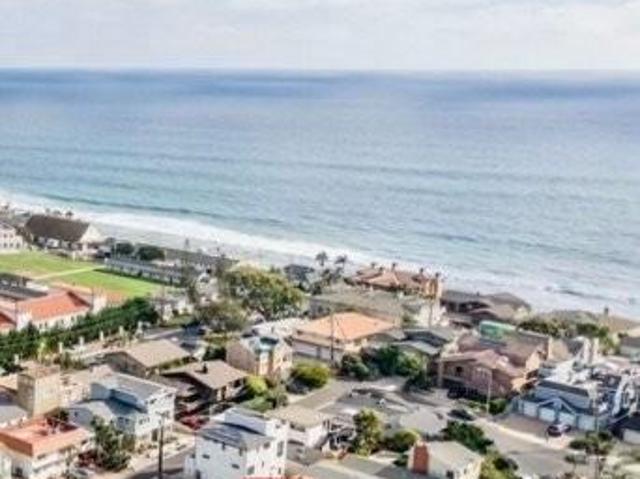 2 Bedroom Apartment for Rent at 2340 Ocean St #B, Carlsbad, CA 92008