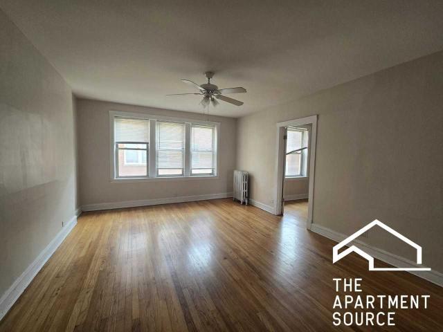 2 Bedroom Apartment for Rent at 2348 W Touhy Ave #2H, Chicago, IL 60645 West Ridge