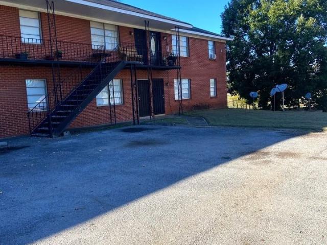 2 Bedroom Apartment for Rent at 341 16th Avenue South #A, Birmingham, AL 35205 Glen Iris
