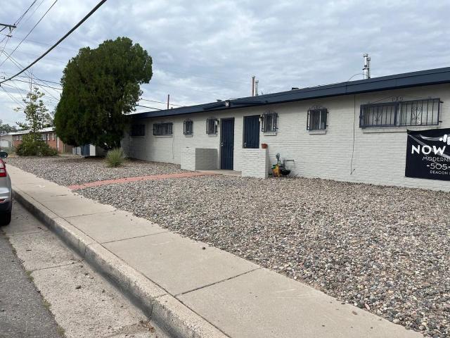 2 Bedroom Apartment for Rent at 3422 Thaxton Ave Se #18, Albuquerque, NM 87106