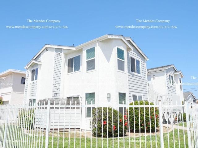 2 Bedroom Apartment for Rent at 346 Garfield St #D, Oceanside, CA 92054 Downtown Oceanside