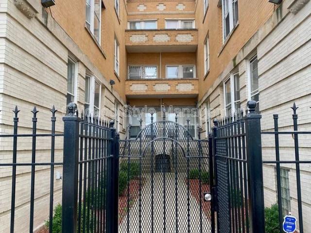 2 Bedroom Apartment for Rent at 353 E 55th Pl #2S, Chicago, IL 60637 Washington Park