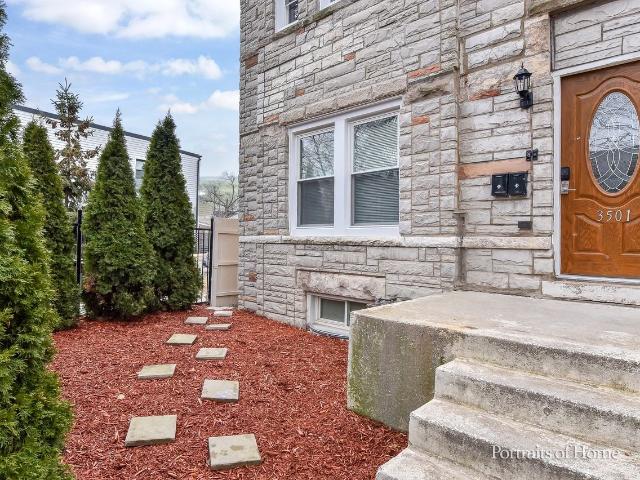 2 Bedroom Apartment for Rent at 3501 W Le Moyne St #2, Chicago, IL 60651 Humboldt Park