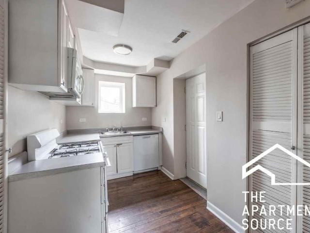 2 Bedroom Apartment for Rent at 3517 W Grace St #1W, Chicago, IL 60618 Irving Park