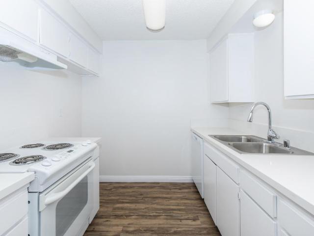 2 Bedroom Apartment for Rent at 3553 Emerald St, Torrance, CA 90503 Delthome
