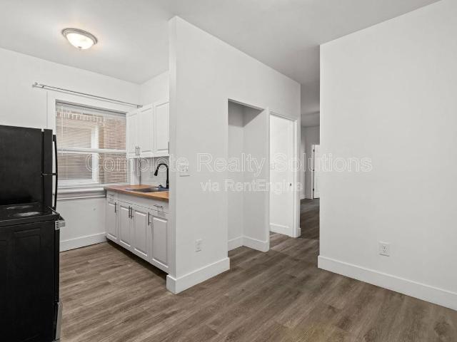 2 Bedroom Apartment for Rent at 3702 Meramec St #1E, St. Louis, MO 63116 Dutchtown South
