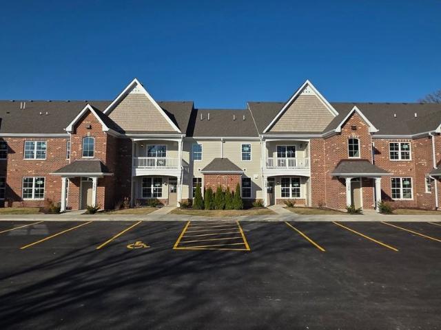 2 Bedroom Apartment for Rent at 370 Timber Pointe Dr, Joliet, IL 60431