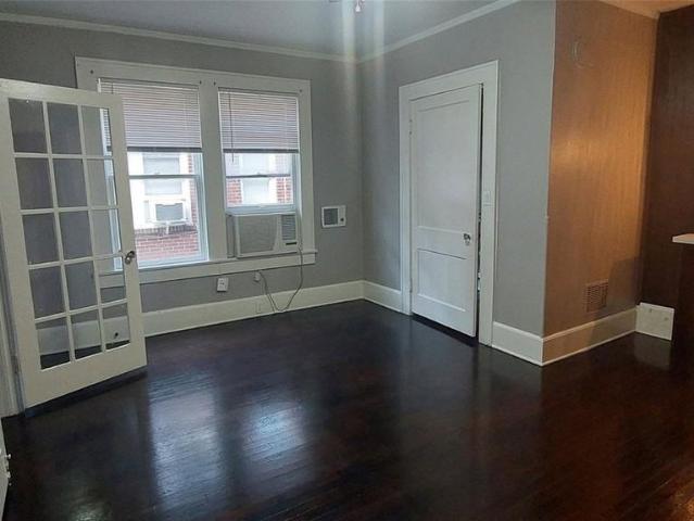 2 Bedroom Apartment for Rent at 3719 Audubon Pl #3, Houston, TX 77006 Neartown Montrose