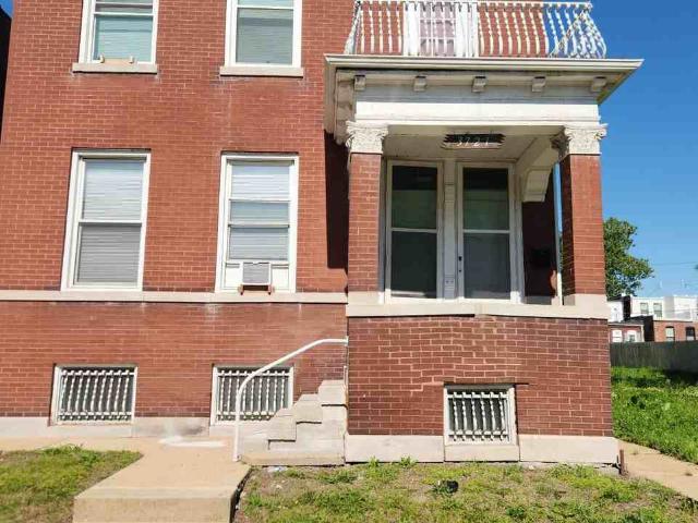 2 Bedroom Apartment for Rent at 3721 Iowa Ave, St. Louis, MO 63118 Gravois Park