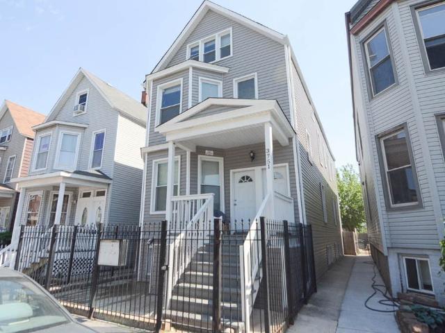2 Bedroom Apartment for Rent at 3751 W Diversey Ave #B, Chicago, IL 60647 Logan Square