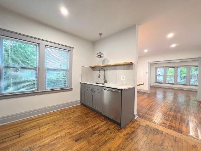 2 Bedroom Apartment for Rent at 3761 Maxwell St, Detroit, MI 48214 Kettering butzel