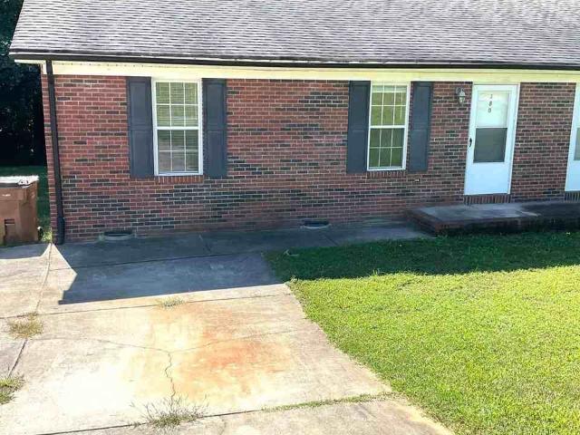 2 Bedroom Apartment for Rent at 380 Turner St, Lincolnton, NC 28092