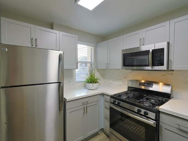 2 Bedroom Apartment for Rent at 390 Paseo Camarillo, Camarillo, CA 93010