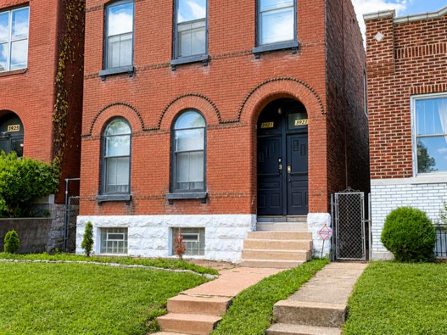 2 Bedroom Apartment for Rent at 3921 Iowa Ave, St. Louis, MO 63118 Dutchtown South