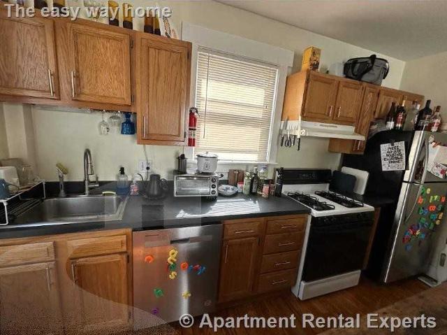 2 Bedroom Apartment for Rent at 397 Washington St #2, Somerville, MA 02143 Ward Two