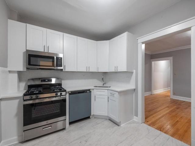 2 Bedroom Apartment for Rent at 3943 N Kostner Ave #2, Chicago, IL 60641 Irving Park