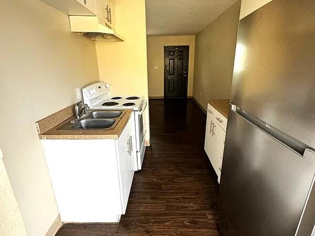 2 Bedroom Apartment for Rent at 3015 C.R. Smith StreetUnit 41 #41, Orlando, FL 32805 Lorna Doone