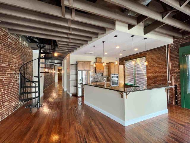 2 Bedroom Apartment for Rent at 301 Market St Se #Se, Roanoke, VA 24011 Downtown Roanoke