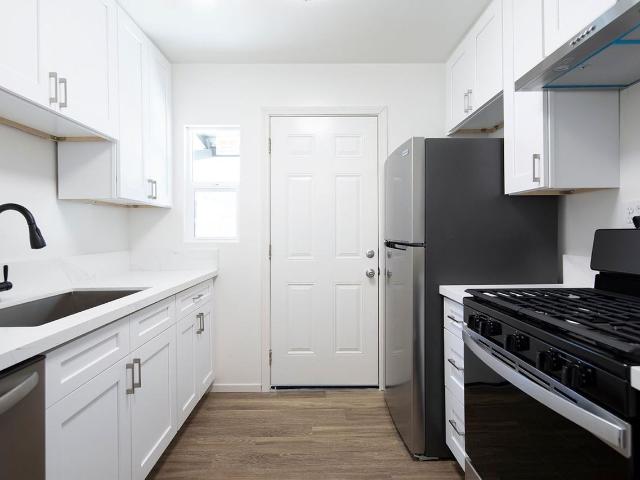 2 Bedroom Apartment for Rent at 3031 Luna Ave, San Diego, CA 92117 Bay Ho