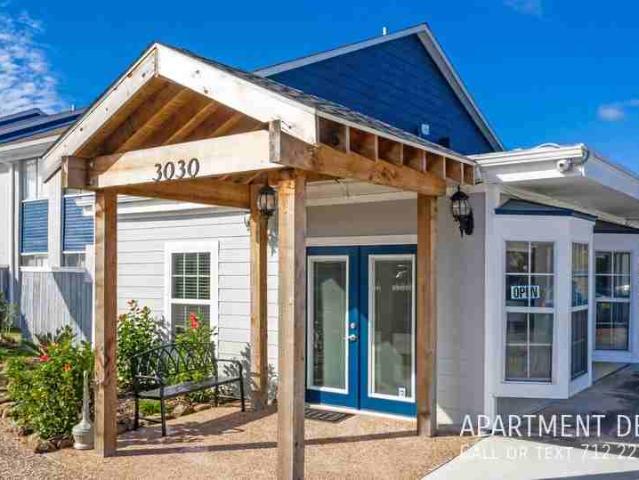2 Bedroom Apartment for Rent at 3036 S Broadway St #4080, La Porte, TX 77571