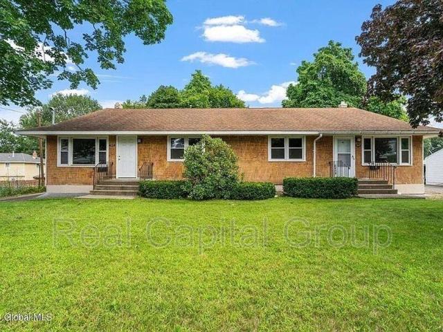 2 Bedroom Apartment for Rent at 309 Harlem St #2, Schenectady, NY 12306