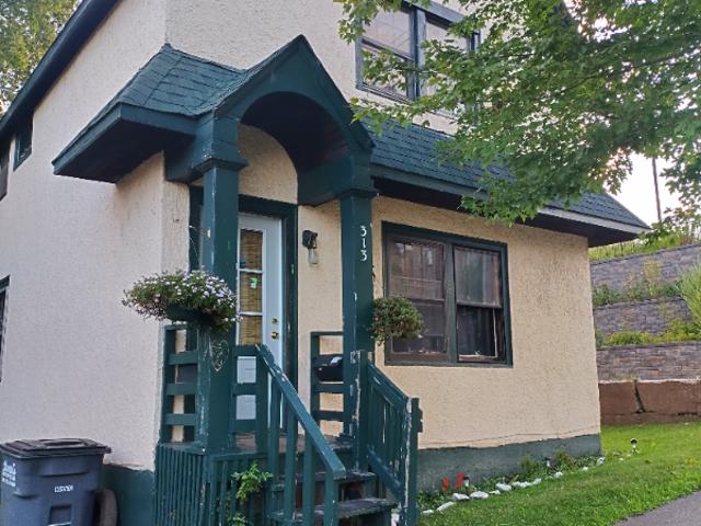 2 Bedroom Apartment for Rent at 313 N 7th Ave E #1stFL, Duluth, MN 55805 East End