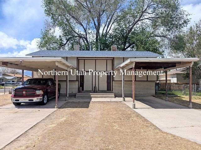2 Bedroom Apartment for Rent at 3204 S 1850 W #B, West Valley City, UT 84119