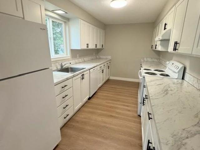 2 Bedroom Apartment for Rent at 3287 Se Maple St, Oak Grove, OR 97267 Milwaukie Heights