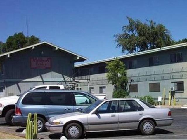 2 Bedroom Apartment for Rent at 3302 N Millbrook Ave, Fresno, CA 93726 McLane