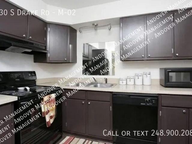 2 Bedroom Apartment for Rent at 330 S Drake Rd #M02, Kalamazoo, MI 49009