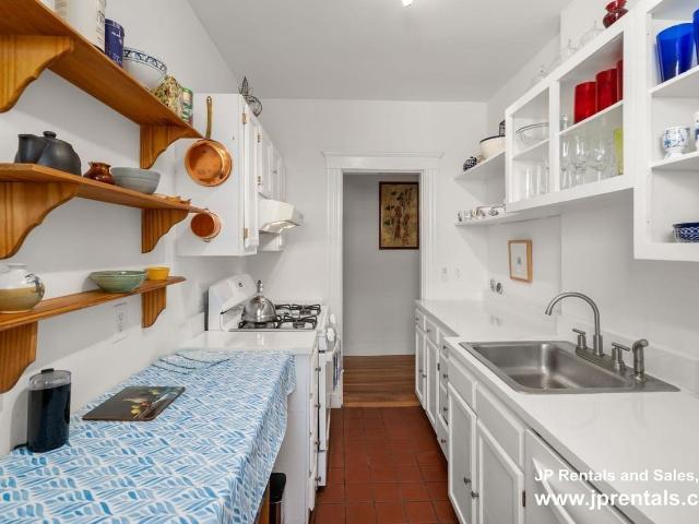 2 Bedroom Apartment for Rent at 335 S Huntington Ave #12CO, Boston, MA 02130 Jamaica Hills Pond