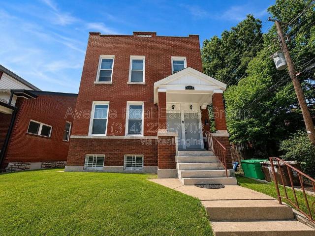 2 Bedroom Apartment for Rent at 4415 S Compton Ave #1F, St. Louis, MO 63111 Dutchtown South