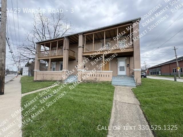 2 Bedroom Apartment for Rent at 4429 Warner Rd #3, Cleveland, OH 44105 South Broadway