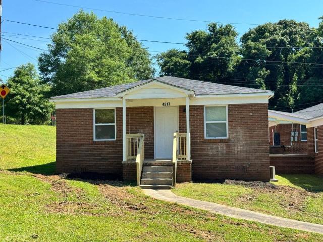2 Bedroom Apartment for Rent at 4507 Helena St, Charlotte, NC 28208 Capitol Drive