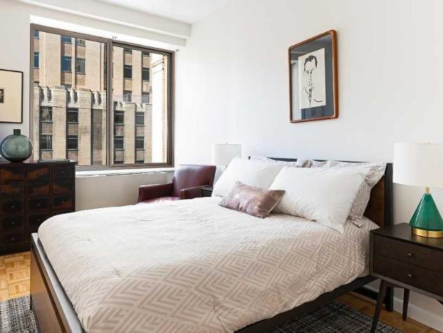 2 Bedroom Apartment for Rent at 45 Wall St #1922, New York, NY 10005 Financial District