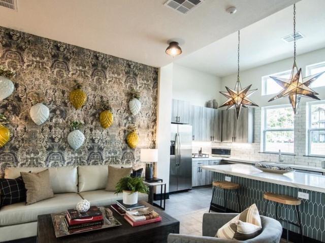 2 Bedroom Apartment for Rent at 4619 N Interstate 35 #257, Austin, TX 78722 RMMA