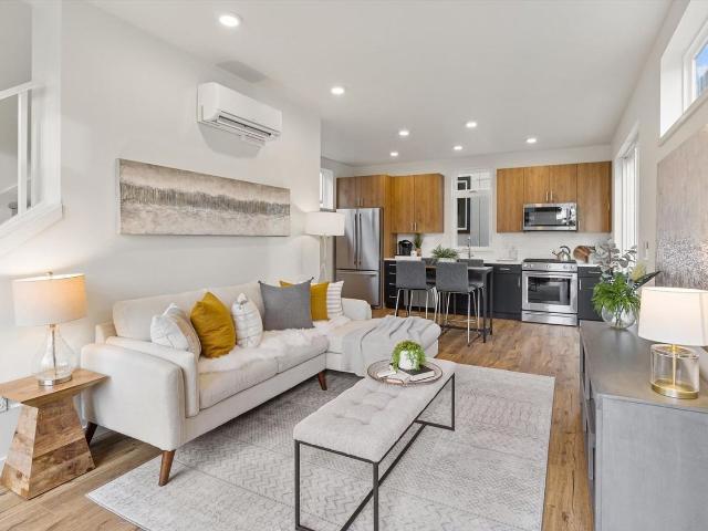 2 Bedroom Apartment for Rent at 4620A S Orchard St, Seattle, WA 98118 Brighton