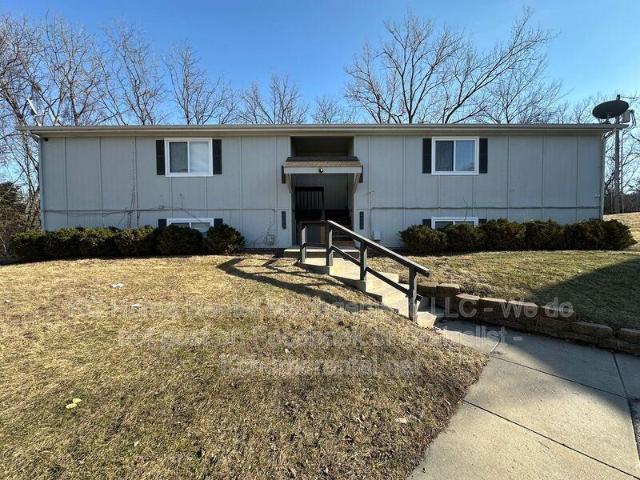 2 Bedroom Apartment for Rent at 4711 Switzer Rd, Merriam, KS 66203 South Park